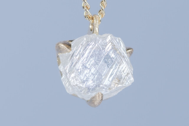 ダイヤモンド原石 山のネックレス K JE01283 | iichi 日々の暮らしを心地よくするハンドメイドやアンティークのマーケットプレイス