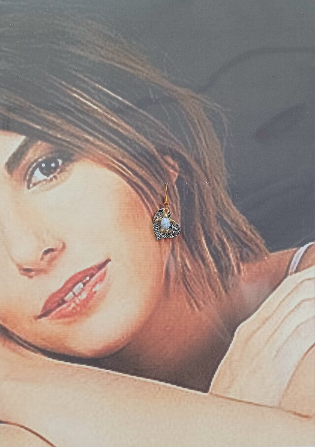 ハワイアンジュエリーデザイン♡ハートシルバー ホヌホワイトターコイズカラーピアス No.556 | iichi 日々の暮らしを心地よくするハンドメイドやアンティークのマーケットプレイス