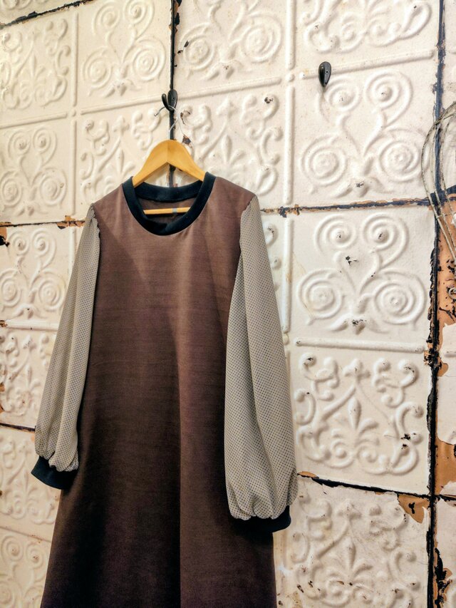 焦げ茶カットソー＆シースルードットパフスリーブワンピース | iichi 日々の暮らしを心地よくするハンドメイドやアンティークのマーケットプレイス