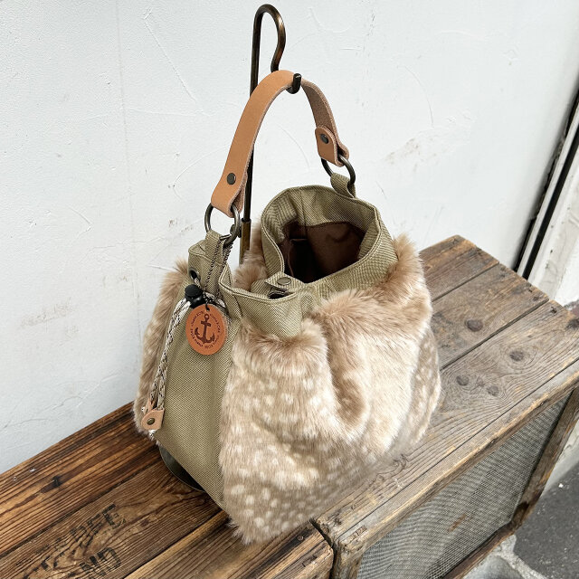 BALON mini：ベージュ×バンビB（CORDURA 撥水加工ナイロン素材×フェイクファーバッグ） | iichi 日々の暮らしを心地よくするハンドメイドやアンティークのマーケットプレイス