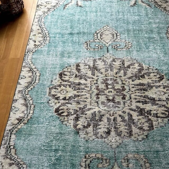 119×200 ティファニーの様なブルー メダリオン トルコヴィンテージラグ | iichi 日々の暮らしを心地よくするハンドメイドやアンティークのマーケットプレイス