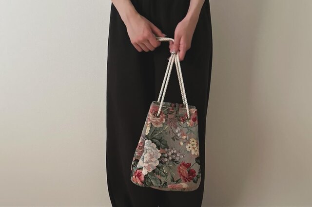 petit sac / green | iichi 日々の暮らしを心地よくするハンドメイドやアンティークのマーケットプレイス