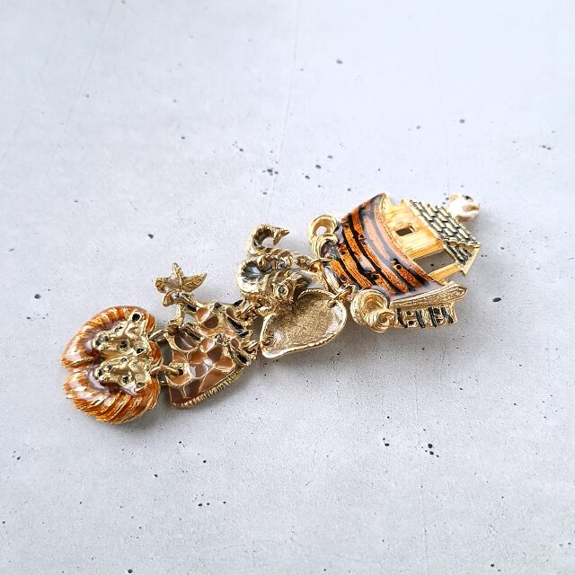 《Don-Lin Jewelry Co.lnc.》 Noah's Ark enamel dangle ヴィンテージブローチ | iichi ...