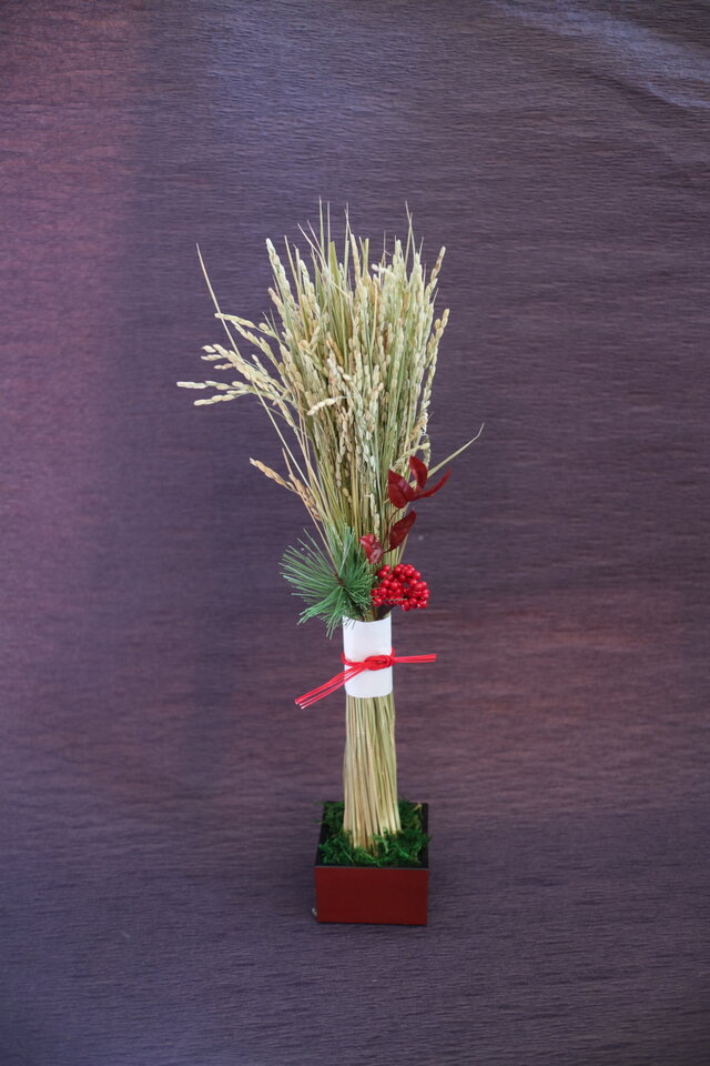 2026年新作 シンプルモダン稲穂の正月飾り ＜豊穣＞ | iichi 日々の暮らしを心地よくするハンドメイドやアンティークのマーケットプレイス