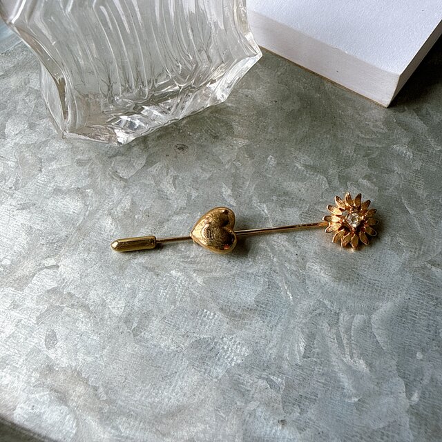 SCS24-【 SARAH COVENTRY 】サラコベントリー・ヴィンテージブローチ Flower Heart | iichi 日々の暮らしを心地よくするハンドメイドやアンティークの ...