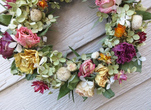 花のXmas (M) | iichi 日々の暮らしを心地よくするハンドメイドやアンティークのマーケットプレイス