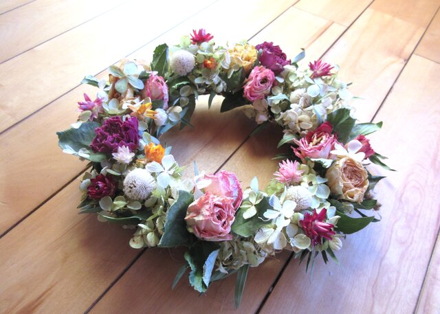 花のXmas (M) | iichi 日々の暮らしを心地よくするハンドメイドやアンティークのマーケットプレイス