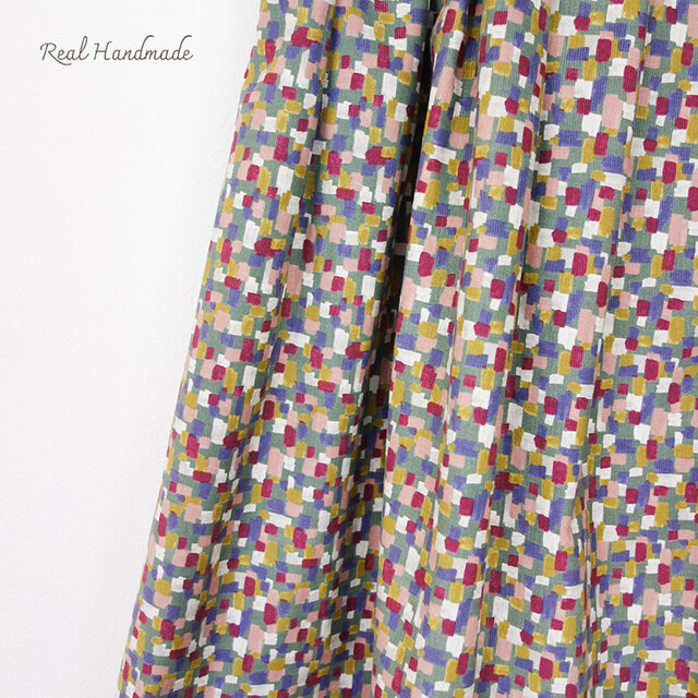 北欧風モザイク幾何学・シャツコールのタックスカート | iichi 日々の暮らしを心地よくするハンドメイドやアンティークのマーケットプレイス