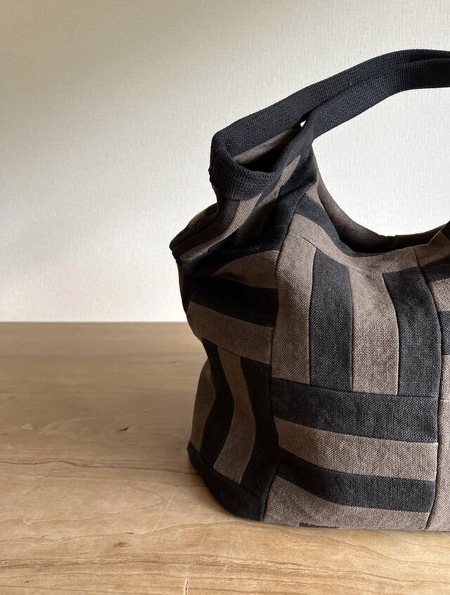 でかくたBag パッチワーク市松 | iichi 日々の暮らしを心地よくするハンドメイドやアンティークのマーケットプレイス