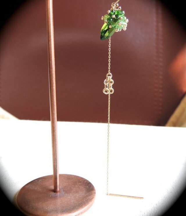 展示作品『 Forest + 』Pierce by K14GF | iichi 日々の暮らしを心地よくするハンドメイドやアンティークのマーケットプレイス