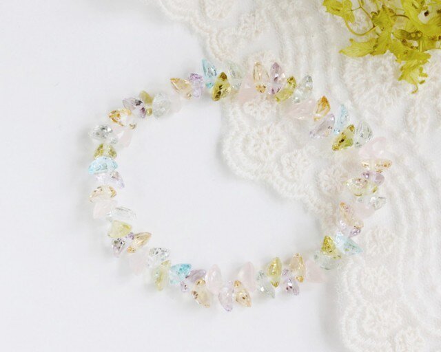 6stone.ブリリアントブレスレット（石標準） | iichi 日々の暮らしを心地よくするハンドメイドやアンティークのマーケットプレイス