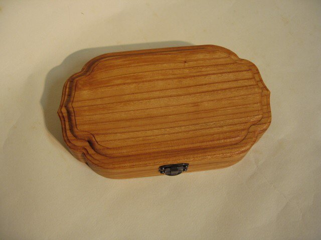 欅のジュエリーボックス | iichi 日々の暮らしを心地よくするハンドメイドやアンティークのマーケットプレイス