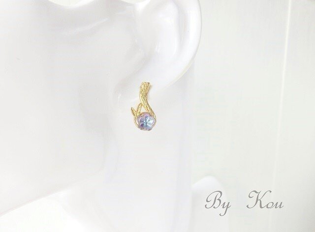 【sold】 cherry flower Ⅰ | iichi 日々の暮らしを心地よくするハンドメイドやアンティークのマーケットプレイス