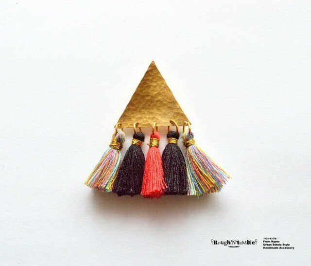 Triangle fringe pierce Red 片耳販売 | iichi ハンドメイド・クラフト作品・手仕事品の通販