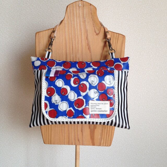 おしりふきポーチB/ビタット/アップルBL×BKストライプ | iichi ハンドメイド・クラフト作品・手仕事品の通販