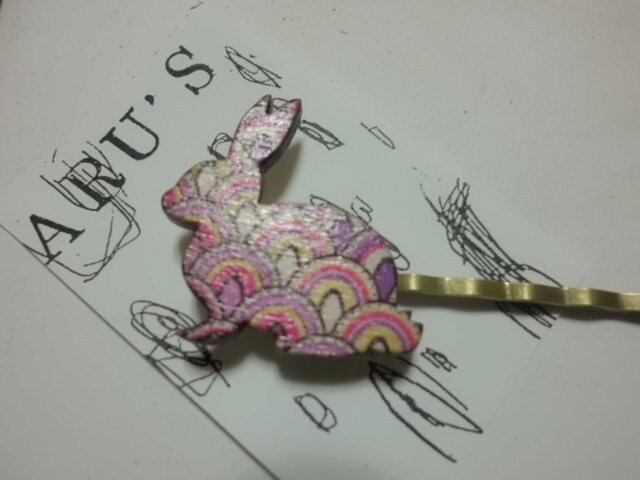 ウサギさんのヘアピン | ARU'S | ハンドメイド通販 iichi（いいち）