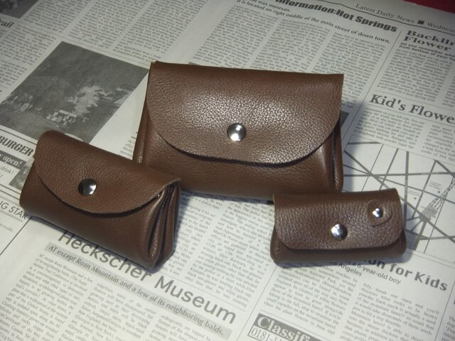 アコーディオン お財布（ブラウン シボ柄） | iichi 日々の暮らしを心地よくするハンドメイドやアンティークのマーケットプレイス