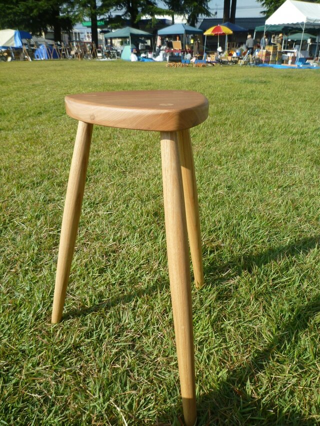 おむすびスツール（Hi） | iichi ハンドメイド・クラフト作品・手仕事品の通販