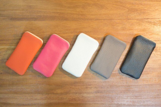 iPhone6レザーケース トリヨンクレマンス・エタン | iichi 日々の暮らしを心地よくするハンドメイドやアンティークのマーケットプレイス