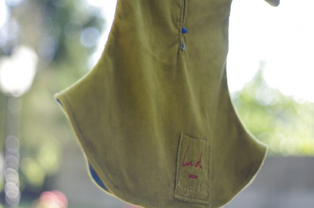 Tera et les papilons | iichi 日々の暮らしを心地よくするハンドメイドやアンティークのマーケットプレイス