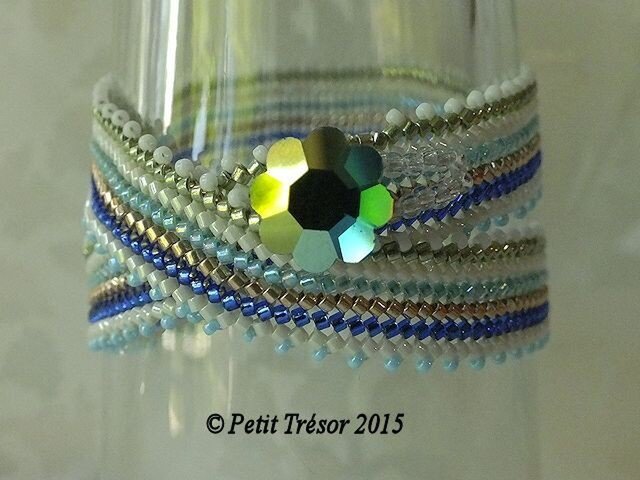 ラップブレスレット～cool | iichi 日々の暮らしを心地よくするハンドメイドやアンティークのマーケットプレイス