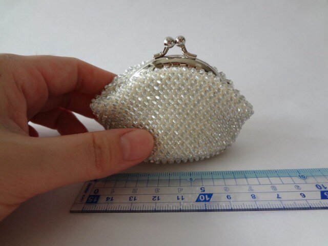 ＊総ビーズのがま口＊白 | ＊mignon＊ | ハンドメイド通販 iichi（いいち）