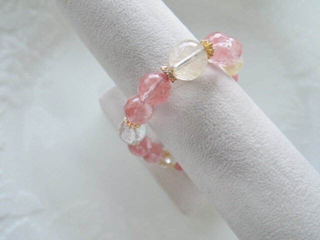 ☆キュートなパワーストーンブレスレット（796） | iichi 日々の暮らしを心地よくするハンドメイドやアンティークのマーケットプレイス