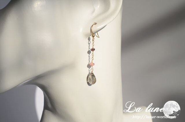 ラブラドペアシェイプのピアス | iichi ハンドメイド・アンティーク・食品・ギフト・手作り