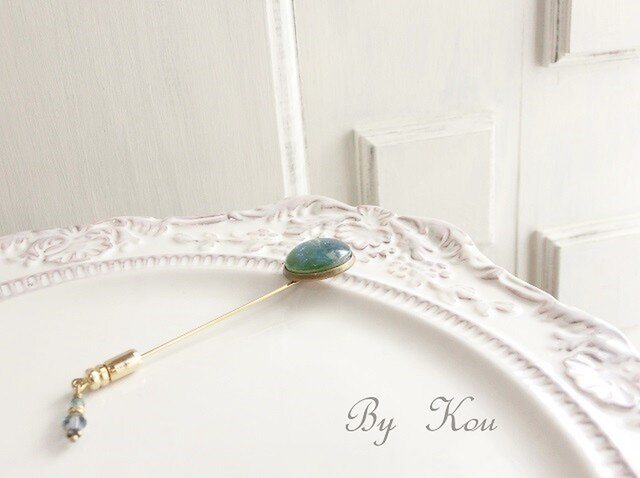 ＊mysterious＊ドラゴンズブレスpinブローチ。MG | iichi 日々の暮らしを心地よくするハンドメイドやアンティークのマーケットプレイス