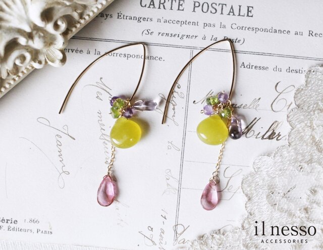 ピアス frances[ライトグリーン] | iichi ハンドメイド・クラフト作品・手仕事品の通販