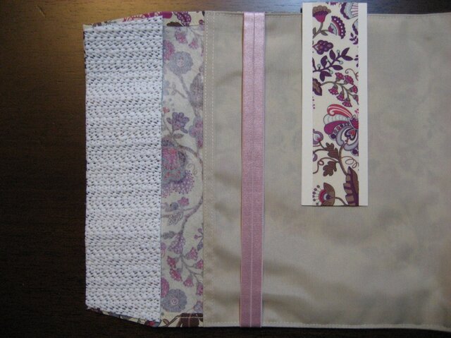 リバティプリント 単行本用(Mabelle A） | iichi ハンドメイド・クラフト作品・手仕事品の通販