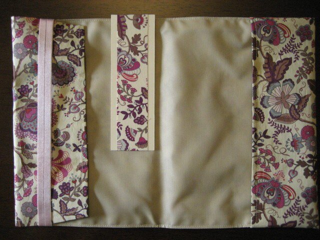 リバティプリント 単行本用(Mabelle A） | iichi ハンドメイド・クラフト作品・手仕事品の通販