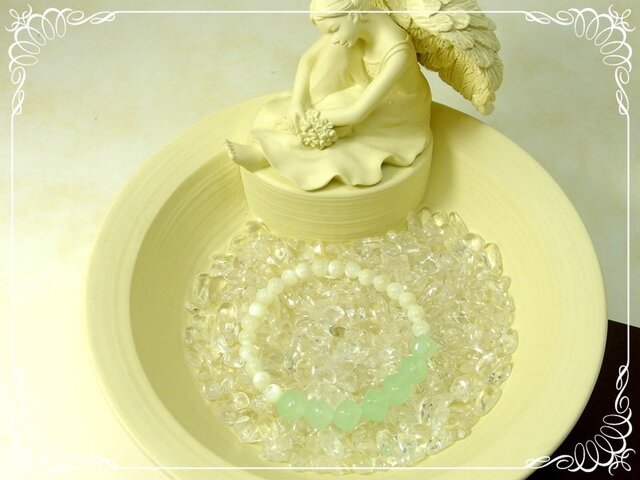 *B16*** 天然石ジェード＆マザーオブパール☆キャンディブレスレット | iichi ハンドメイド・クラフト作品・手仕事品の通販