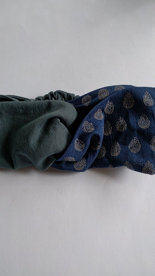 2colorヘアバンド No,17 | iichi 日々の暮らしを心地よくするハンドメイドやアンティークのマーケットプレイス