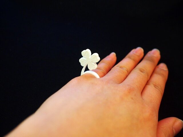 Four Leaf Clover ring | iichi ハンドメイド・クラフト作品・手仕事品の通販