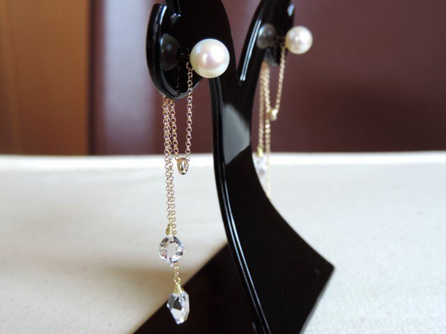 Mermaid story ( pure ) 』Pierce by K18 | iichi 日々の暮らしを心地よくするハンドメイドやアンティークのマーケットプレイス