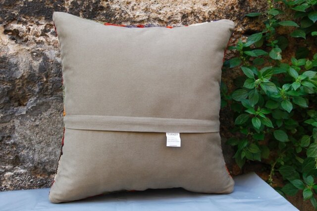 40cm キリムピロー・ハンドメイドクッションカバー | iichi 日々の暮らしを心地よくするハンドメイドやアンティークのマーケットプレイス