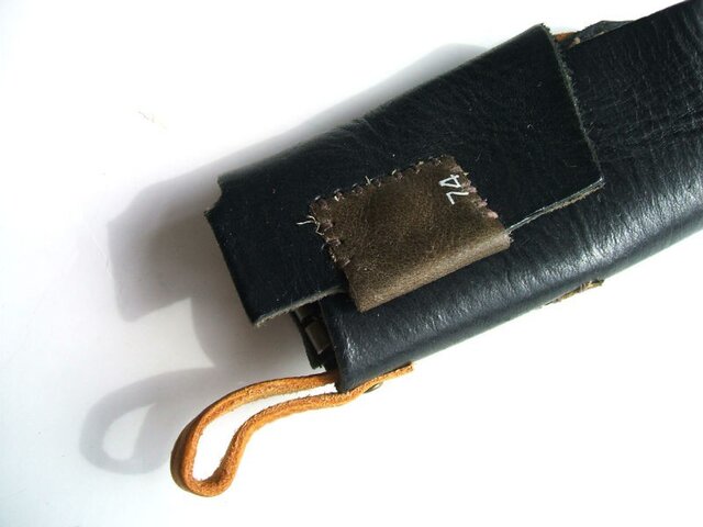 key case ブラック74 | iichi 日々の暮らしを心地よくするハンドメイドやアンティークのマーケットプレイス