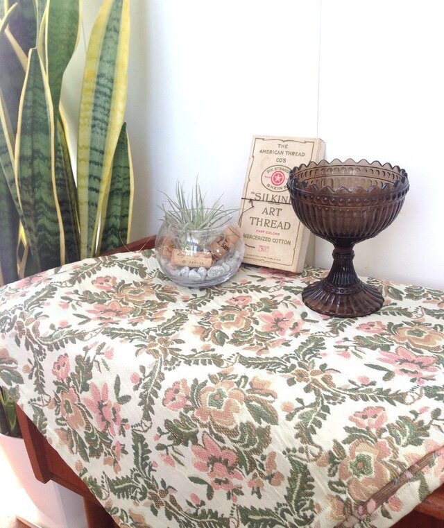 ヴィンテージ生地テーブルランナー（Rococo） | iichi ハンドメイド・クラフト作品・手仕事品の通販