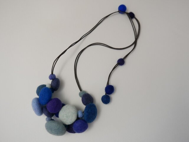 Two steps_Blue | iichi 日々の暮らしを心地よくするハンドメイドやアンティークのマーケットプレイス