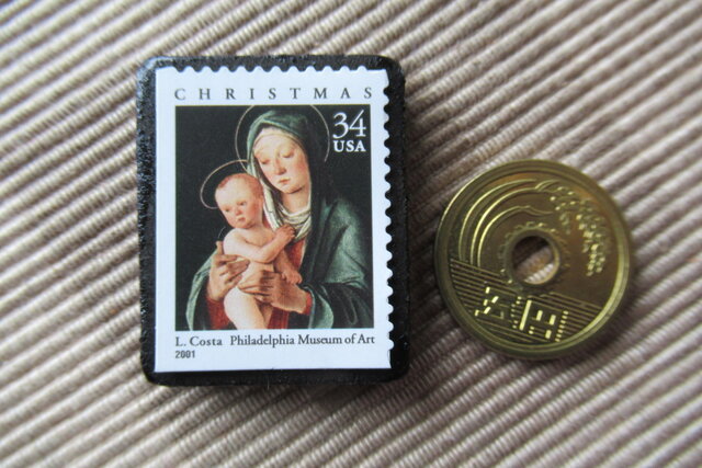 アメリカ クリスマス切手ブローチ1702 | iichi 日々の暮らしを心地よくするハンドメイドやアンティークのマーケットプレイス